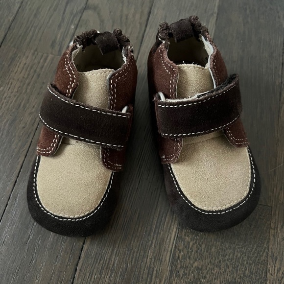 Robeez | Shoes | New Robeez Mini Shoez Brown Baby Shoes | Poshmark